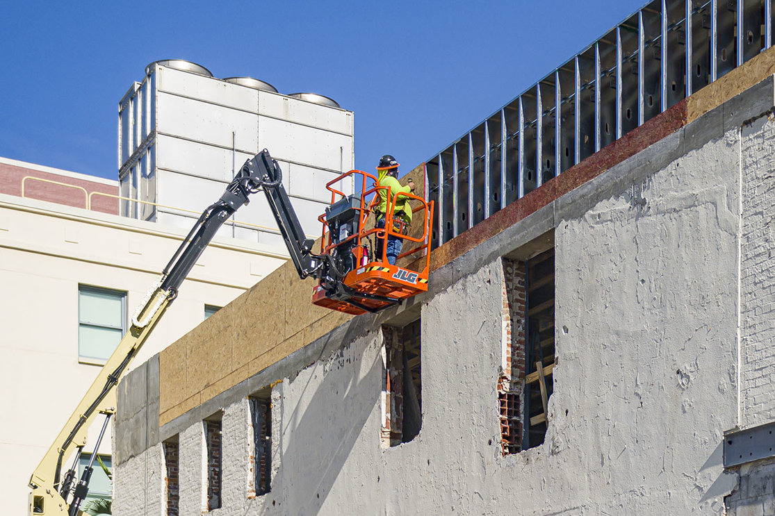 Stucco Preparation Is Underway on the Woolworth Building Parapet